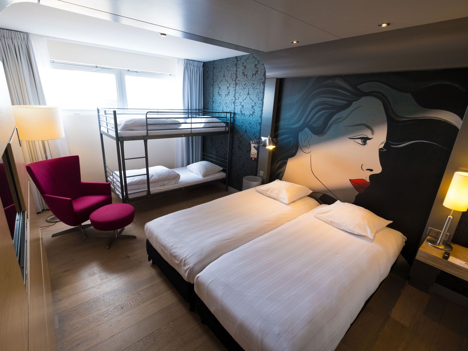 Leonardo Hotel Almere City Center in Almere bei HotelSpecials.de