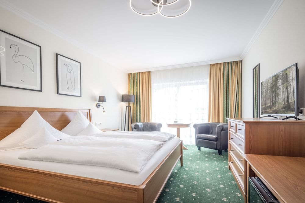 Hotel - Gasthof Höttl in Deggendorf - alle Deals