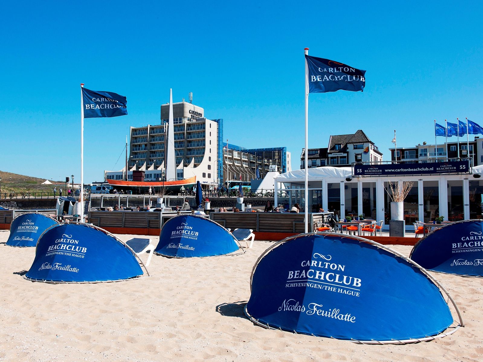 Carlton Beach Scheveningen in Scheveningen bei HotelSpecials.de